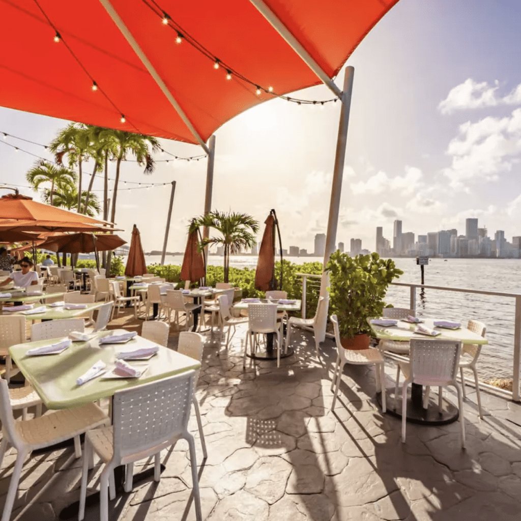 Rusty Pelican Key Biscayne 🌊 Restaurante de mariscos finos que ofrece ...