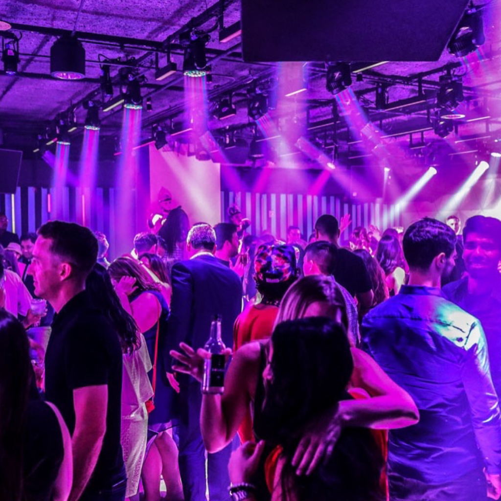 Basement Miami 🎳 South Beach Nightclub With Bowling, Ice Skating, DJs ...